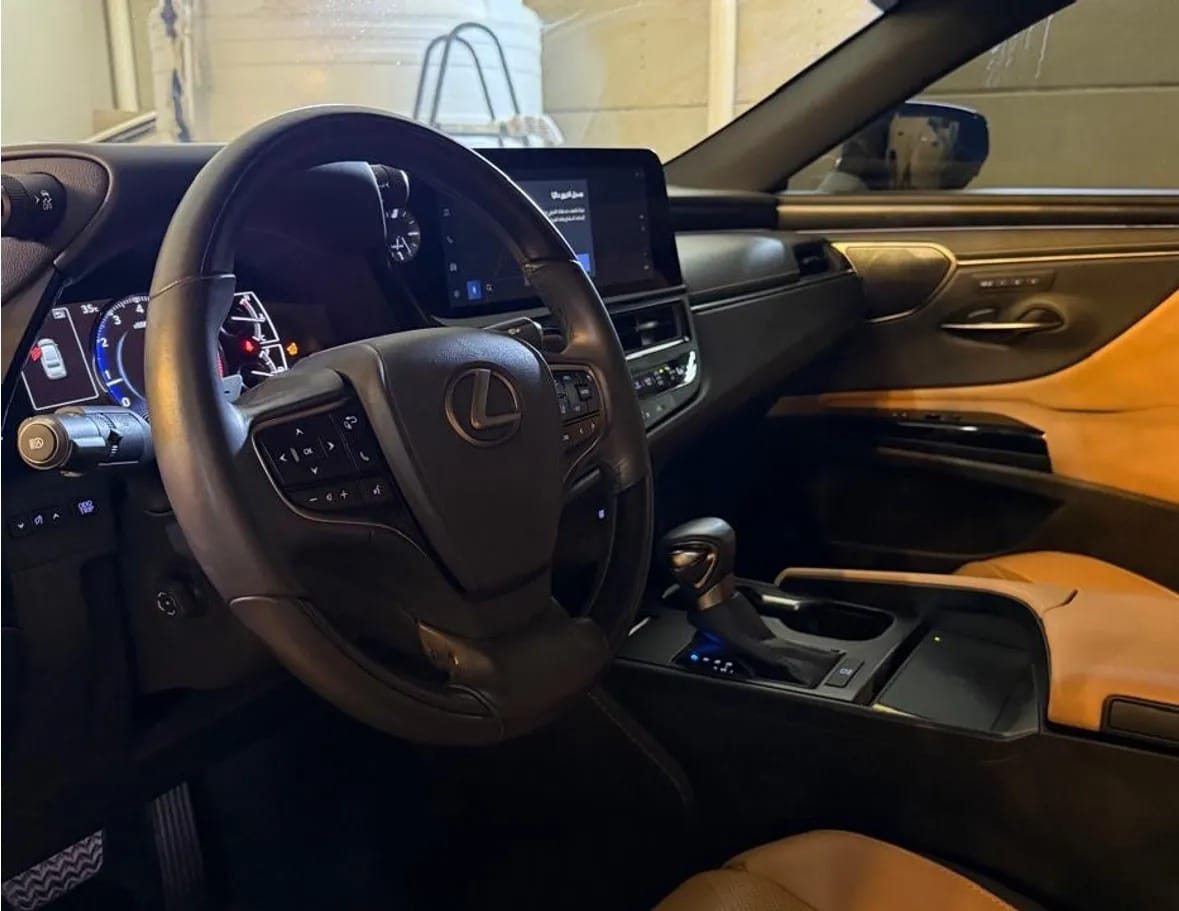 2023 Lexus ES350 - Drivedeelz